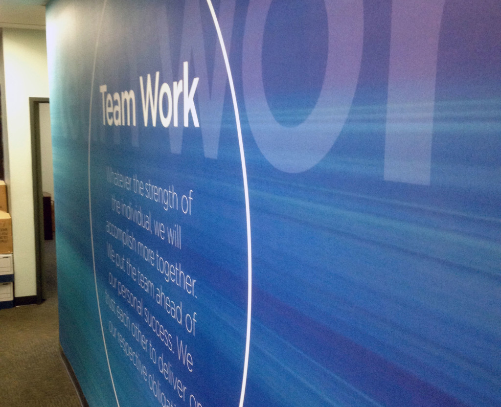 Retail graphics for walls in stores, malls & offices | AGRetail