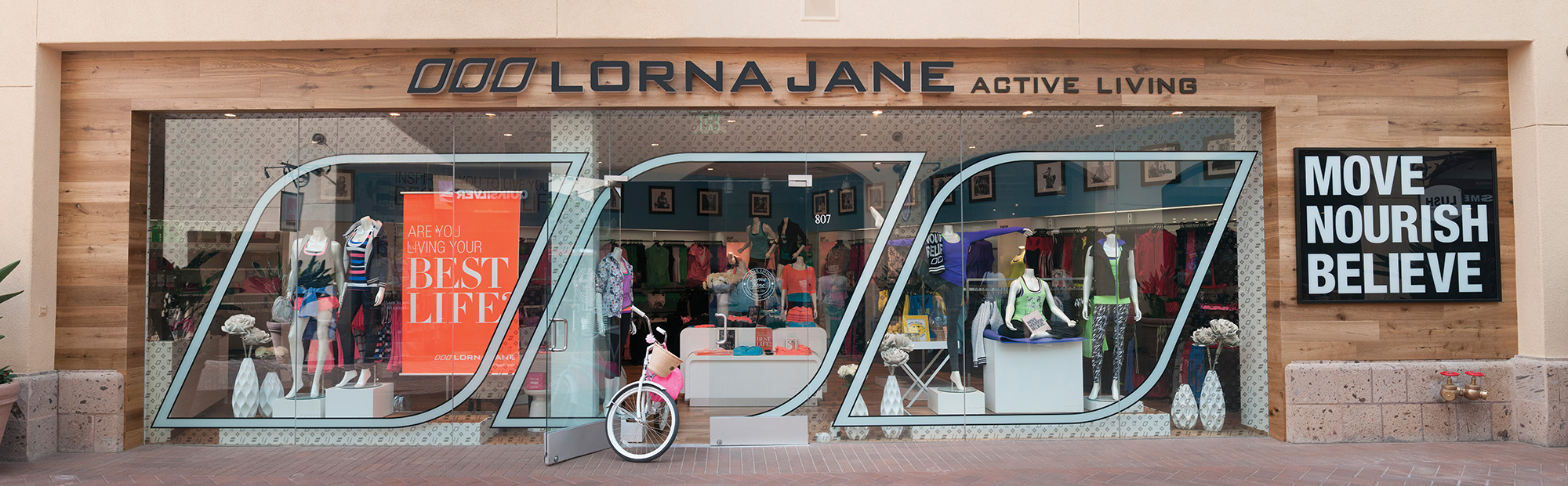 Innovative retail storefronts and signage design | AGRetail