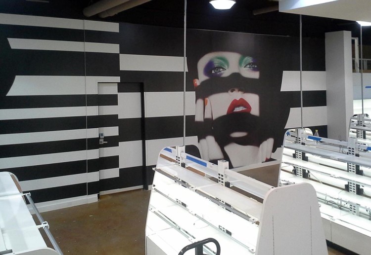 Retail graphics for walls in stores, malls & offices | AGRetail